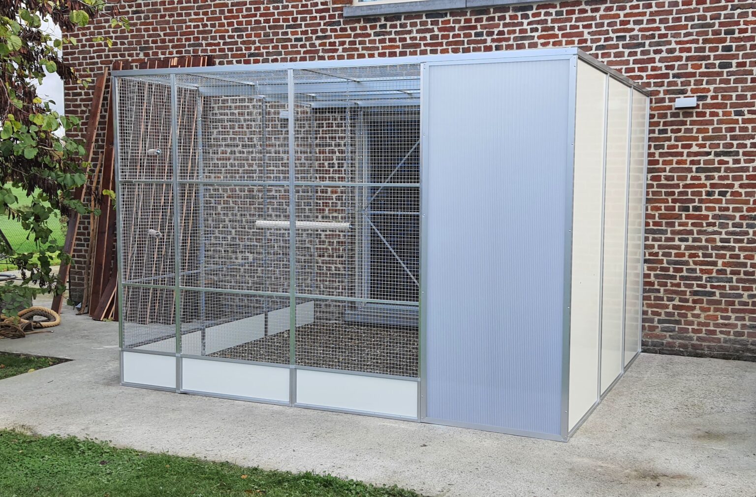 Volières et cages d’élevage en aluminium | Psittacofolie