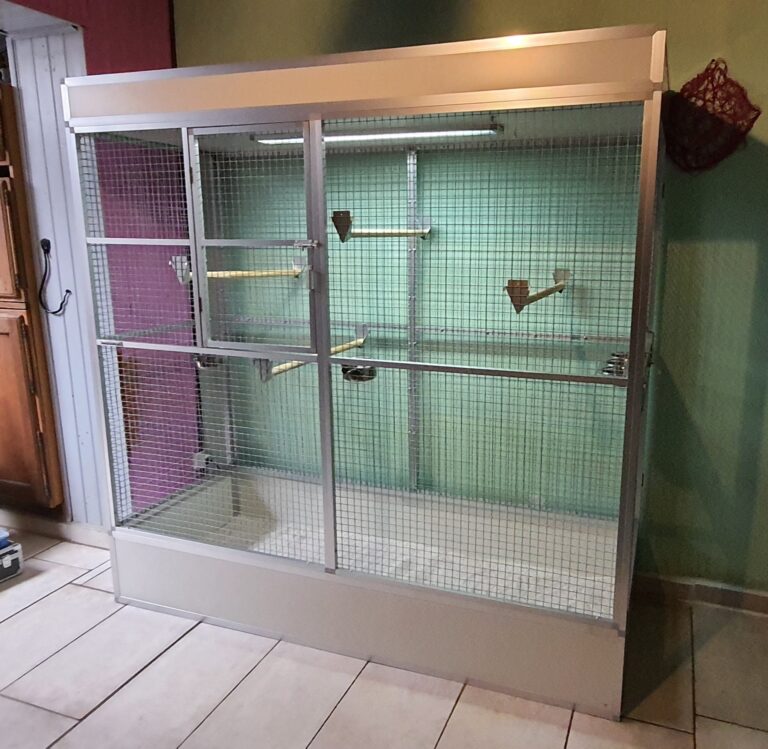 Volières et cages d’élevage en aluminium | Psittacofolie